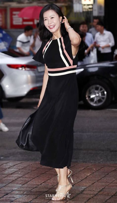 포토 진희경 한결같은 아름다움