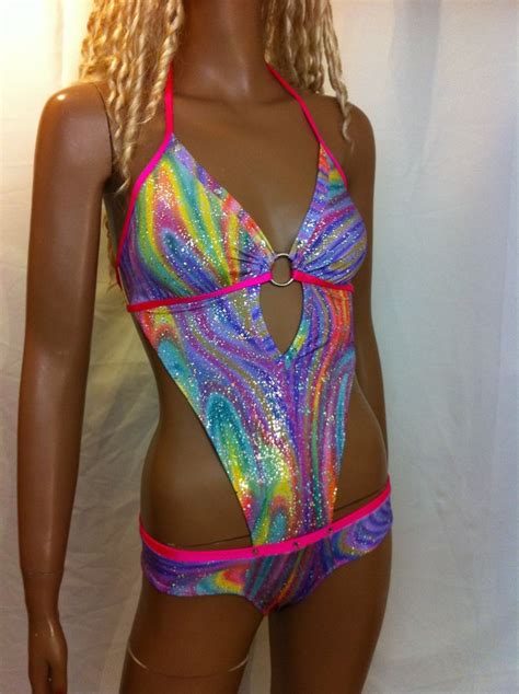 Monokini mit Strasssteinen und Nieten°andere Farben sind auch möglich ...