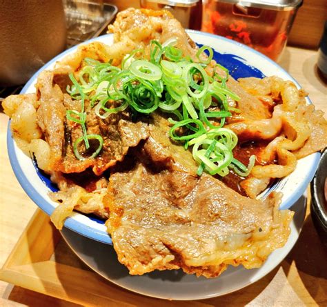 食べ歩きマン On Twitter 肉、肉、肉〜😀「肉めし岡もと 御徒町店」で「牛すき肉めし」これは初めて食べるけど、おいしいぞ〜。