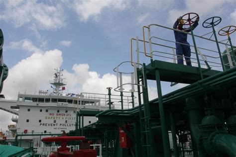 Pertamina Operasikan Kapal Tanker Ramah Lingkungan Foto Katadata Co Id