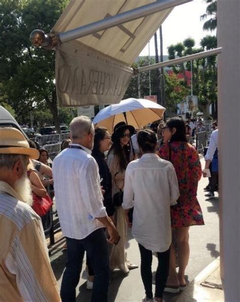 有网友去法国戛纳玩，在街上巧遇范冰冰 新闻资讯 高贝娱乐