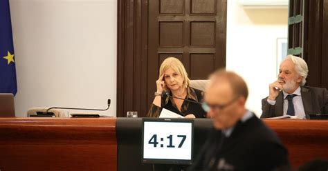 El PP aprueba la modificación presupuestaria para pagar nóminas con un