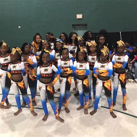 Diamond Dolls Dance Team Diamond Dolls Dance Team