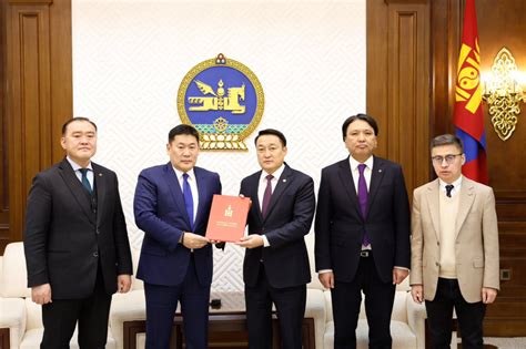 Гашуунсухайт Ганцмод боомтын төмөр замын төсөлтэй холбоотой УИХ ын тогтоолын төслийг өргөн барилаа