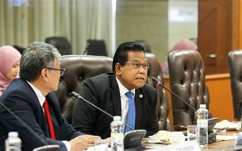 Zahari Ahli Parlimen Bersatu Ke 4 Sokong Anwar Fmt