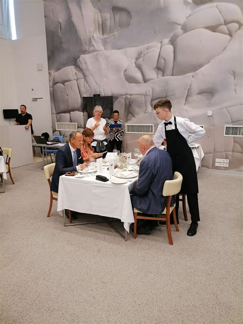 Kuhar Bruno Gašparić Brončani Konobar Gabrijel Ilić Zlatni Novostihr