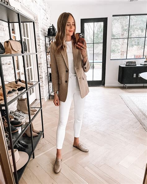 7 Classic Outfit Ideas That Never Go Out Of Style