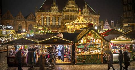 빗속 개장한 브레멘 크리스마스마켓