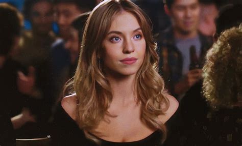 Η σέξι εμφάνισή της Sydney Sweeney στα Peoples Choice Awards 2024