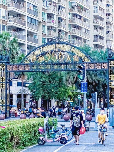 【10图】366大街沿街商铺 深圳旺商业街 紧贴大学 全天人流不断深圳南山西丽西丽366大街商铺租售生意转让出租 深圳58同城
