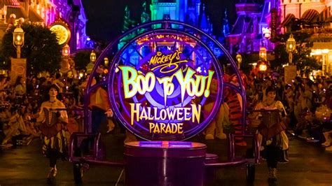 Video Mickeys Boo To You Halloween Parade At Mickeys Not So Scary Halloween Party