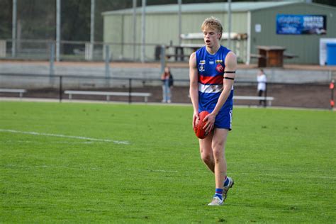 Former Sale City And Maffra Player Sam Davidsons Afl Debut Gippsland