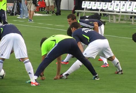 海外ﾌｯﾄﾎﾞｰﾗｰ雄尻画像bot footy bum Twitter