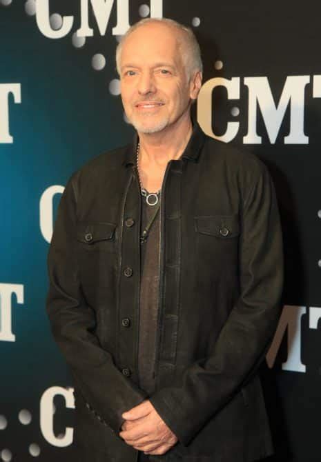 Peter Frampton Continues To Rock On Despite Crippling Muscle Disease