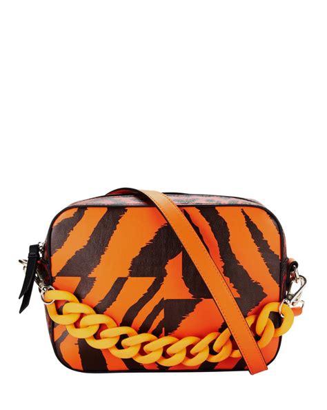 Bond Capsule Camera Xbody Tiger Ree Wind Clothing