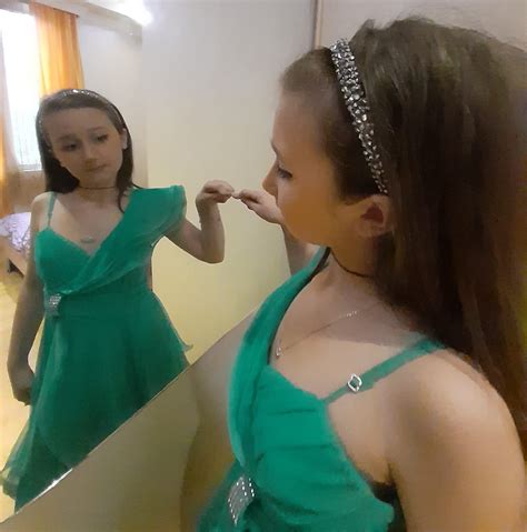 სადღესასწაულო კაბების გაქირავება