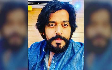 Shocking Actor Politician Ravi Kishan Conned For Rs 3 Crore By Mumbai