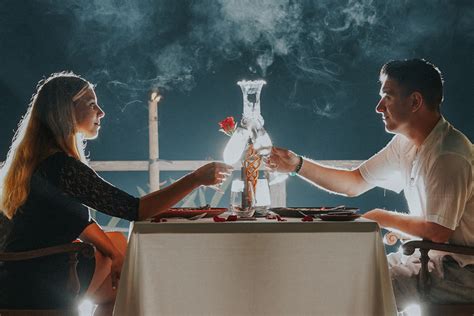Romantic Candlelight Dinner Kuwarasan Resort