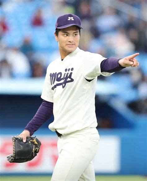 ＜明大・慶大＞3回、満塁のピンチを抑えベンチに戻る明大・蒔田（撮影・大城 有生希） ― スポニチ Sponichi Annex 野球