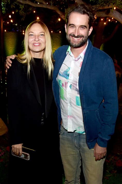 Sia Without Her Signature Wig A History