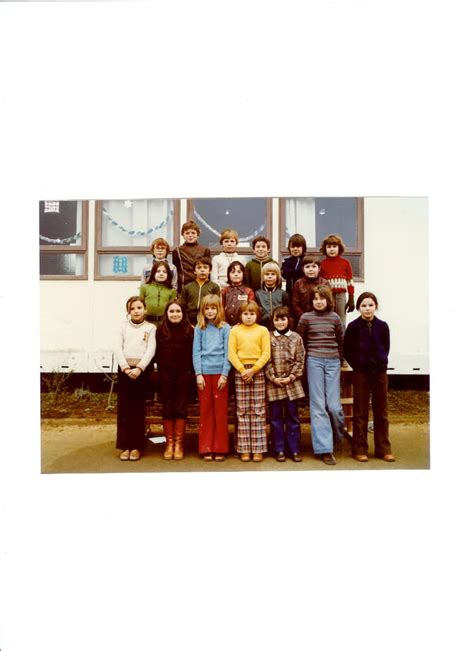 Photo De Classe Cm1 De 1976 école Publique Copains Davant
