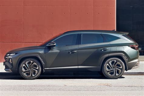 현대차 ‘2025 투싼 출시 가격 혜택 강화한 옵션 패키지 신설”