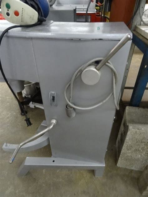 Univex 20 Qt Mixer