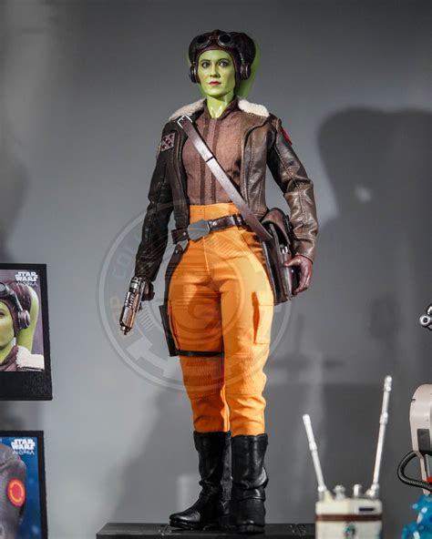 Hot Toys Tms113 Star Wars Ahsoka Hera Syndulla 16th Scale Collectible