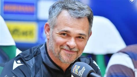 Sheniambebi Ge ვილი სანიოლი მსოფლიოს საუკეთესო მწვრთნელების ათეულში