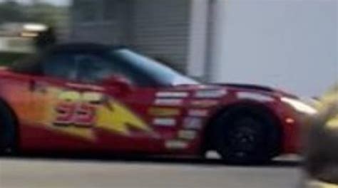 Wisconsin Police Want To Track Down This Lightning Mcqueen C6 Corvette