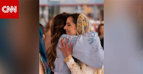 الملكة رانيا تنشر صورا من حفل حناء خطيبة ولي العهد وتُعلق رجوة هي أحلى