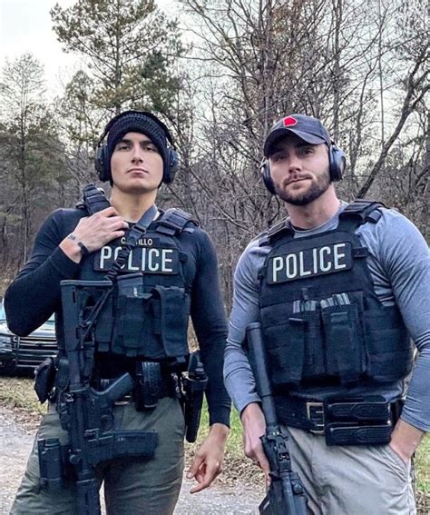 Tumblr Reference For Men In UniforⓂ️ 102k👮🏻‍♂️ On Tumblr
