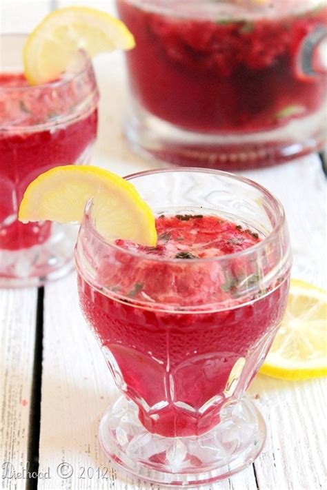 Raspberry And Lime Soda Lemonade Diethood