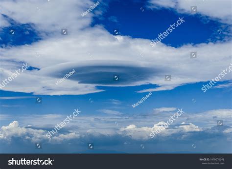 317 Altocumulus Lenticularis Bilder Stockfotos Und Vektorgrafiken