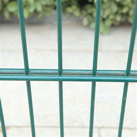 고품질 이중 가로 와이어 울타리 565 의 고품질 고품질 이중 가로 와이어 울타리 565