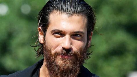 Can Yaman Quanto Guadagna Lattore Turco Il Suo Patrimonio è Enorme