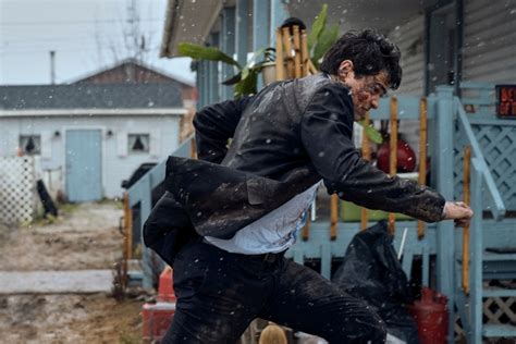 Noah Centineo Is ‘the Recruit In Netflix Trailer Indiewire