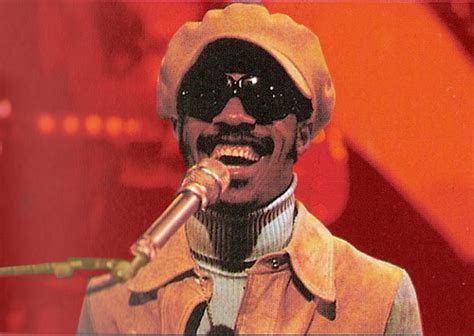Stevie Wonder 70s Outfits
