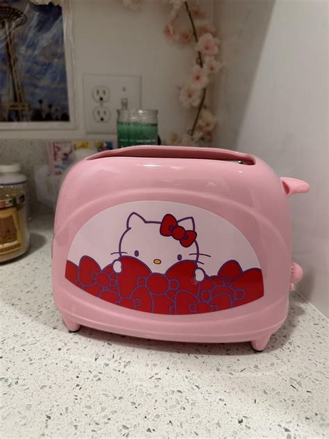 Hello Kitty Toast Maker