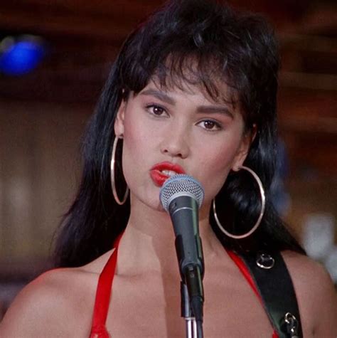 Waynes Worlds Cassandra Has Always Been My Cool Girl Inspiration