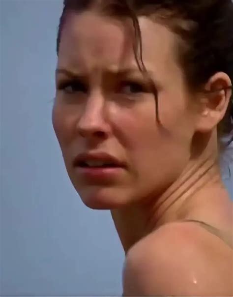 Evangeline Lilly Scrolller
