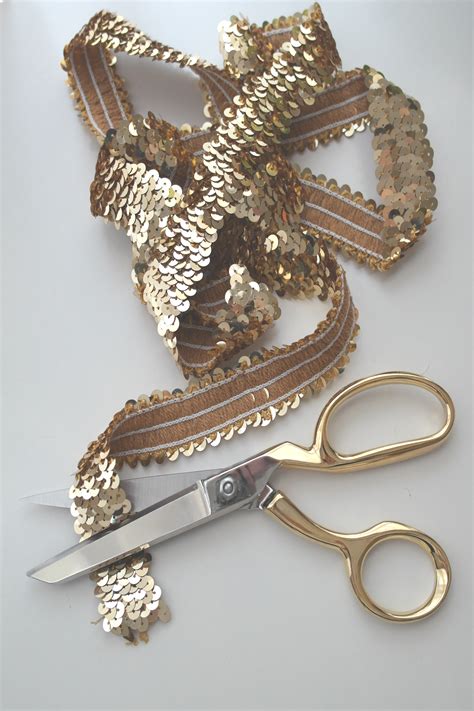 Learn How To Make An Easy Sequin Monogram Letter Catch My Party