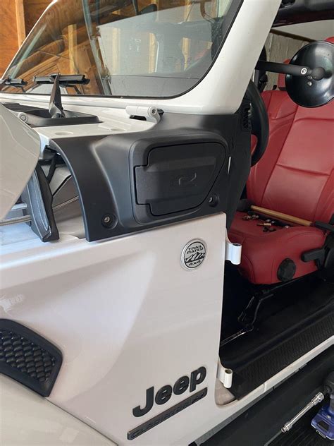 Wrangler 4xe Charge Port Cowl Repurposed For Arb On Board Air