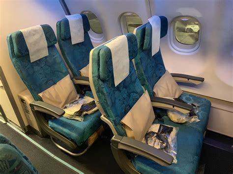 Srilankan Airlines London To Colombo A330 300 Economy Review Travel Dave