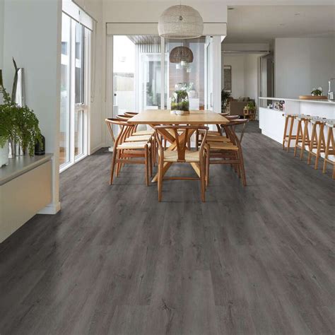 Shaw Prime 00532 Greyed Oak Opticlean Urethane Vinyl Plankn — Stone