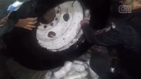 Vídeo Pm Encontra Drogas Escondidas Em Pneus De Caminhão Que Iriam