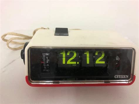 Vintage Citizen Flip Alarm Clock 5rd025 50hz 60hz White Red Japan Space