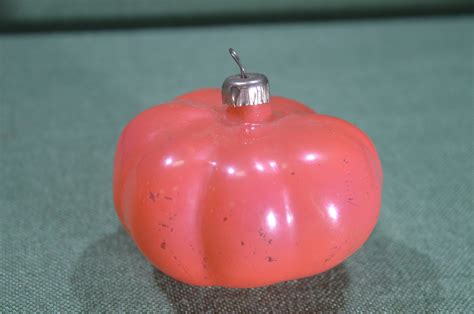 Купить Стеклянная елочная игрушка Помидор 1960 е годы СССР в интернет аукционе Habartorg