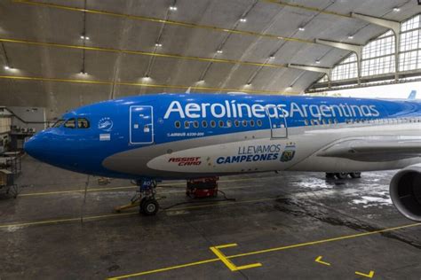 Llevamos a los campeones el nuevo avión de Aerolíneas Argentinas para los jugadores de la