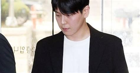 Bap 출신 힘찬 강제추행 재판 중 또 성추문 12월 첫 공판 Snsfeed 제휴콘텐츠 제공 실시간 핫이슈